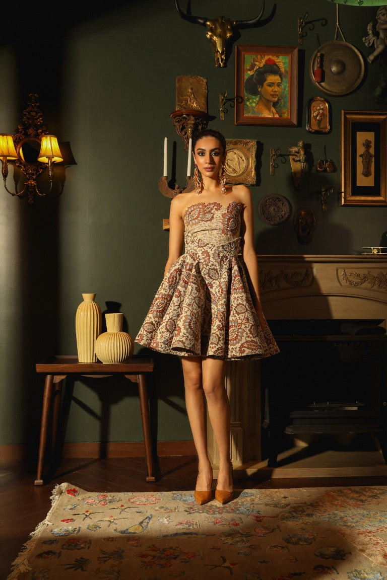 Valore skirt set – Sheena Trehan